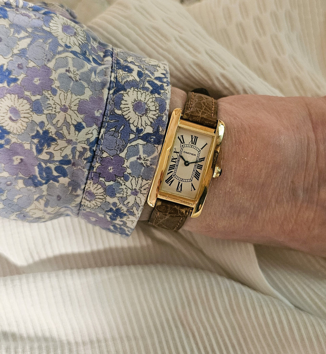 Cartier Tank Americane MM Unisex 18K ; Discontinued. Circa 1990's ...